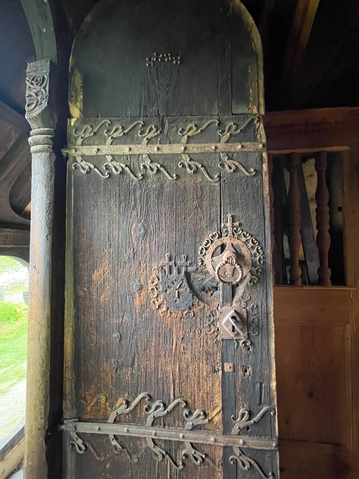 Viking And Christian Art. Urnes Stave Church, Norway - Books And Travel
